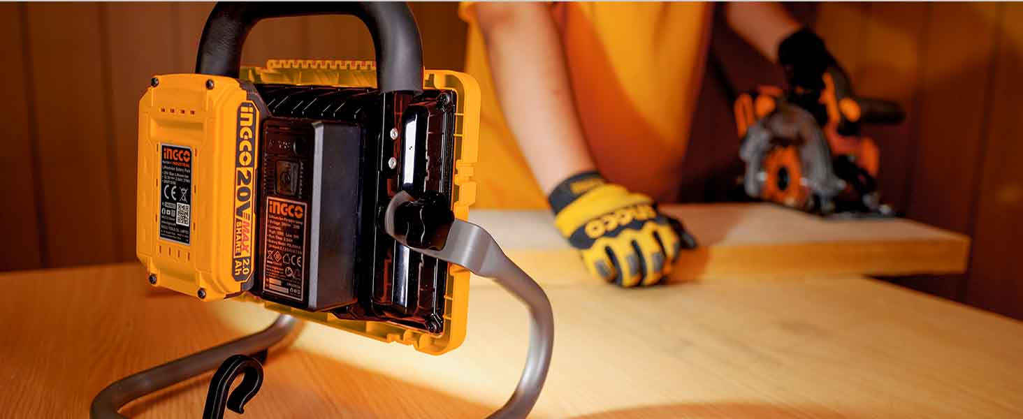 INGCO INGCO 20V Cordless LED Work Light CWLI20258 - 1800 Lumens ...